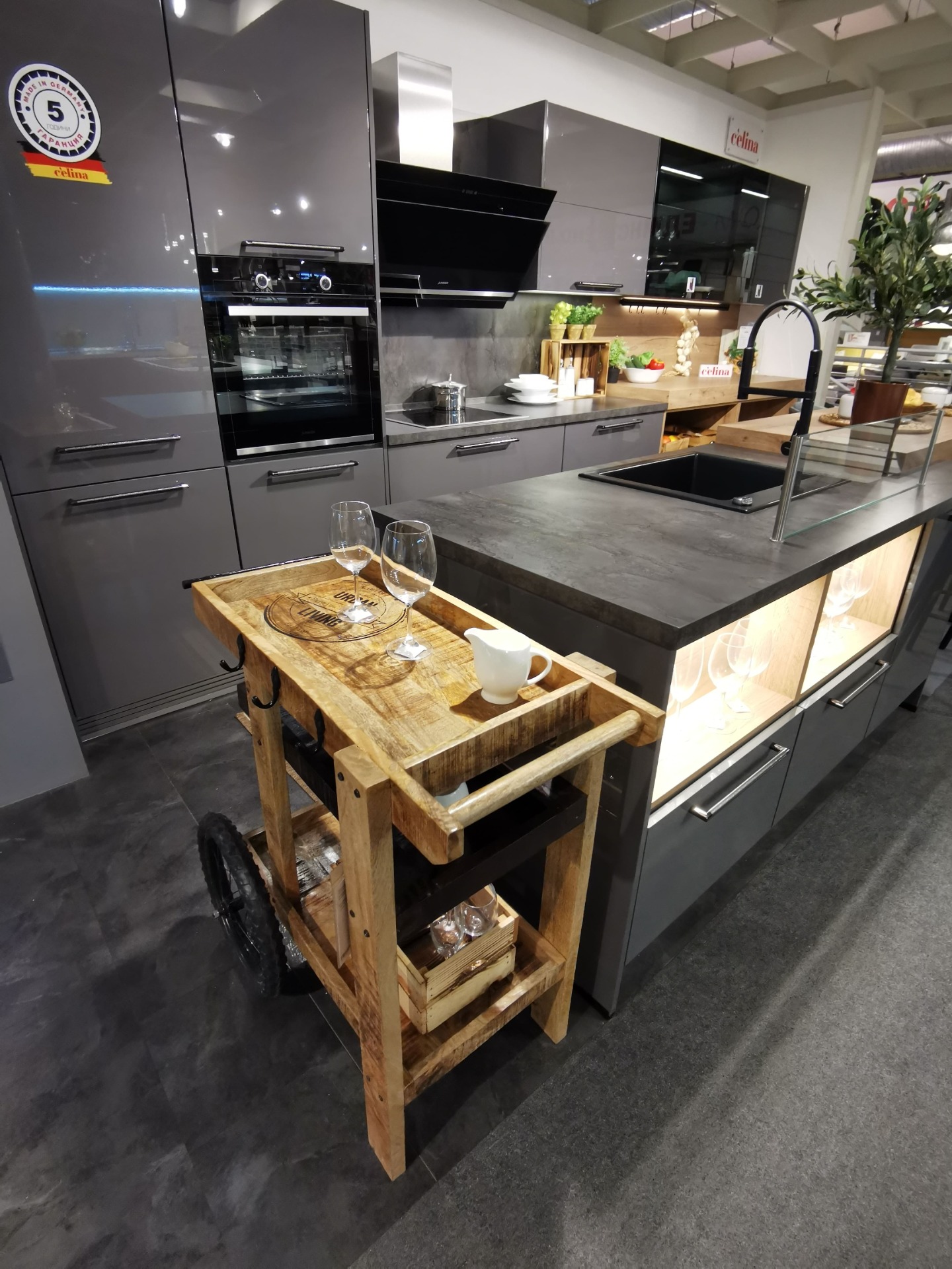 Sofistikert kjøkken: Grått og marmor i perfekt harmoni